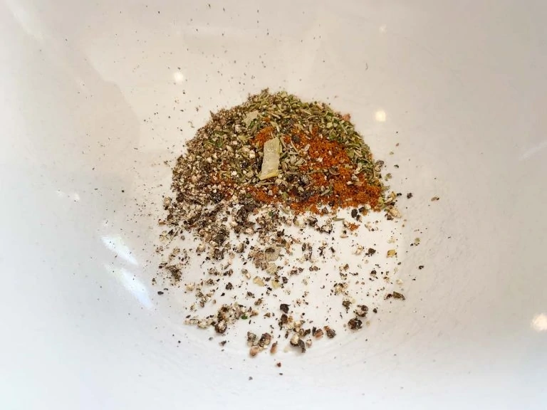 Easy & Authentic Scotch Pie Recipe - Scottish Scran