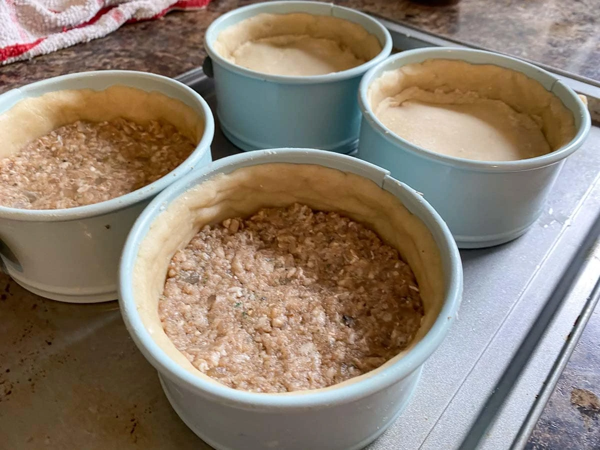 Easy & Authentic Scotch Pie Recipe - Scottish Scran