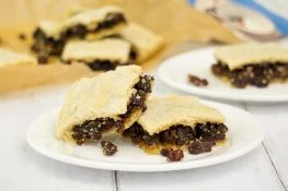 Fly Cemetery: Scottish Fruit Slice Recipe - Scottish Scran