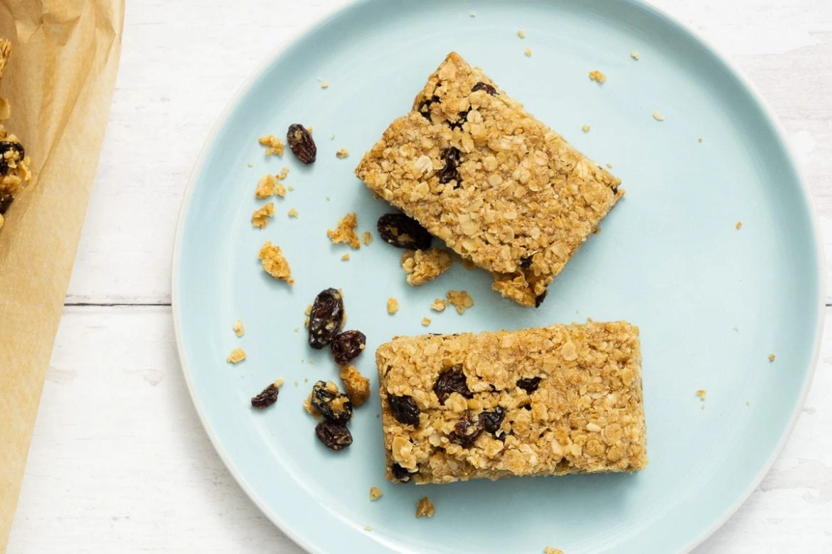 Super Easy Fruity Flapjack Recipe - Scottish Scran