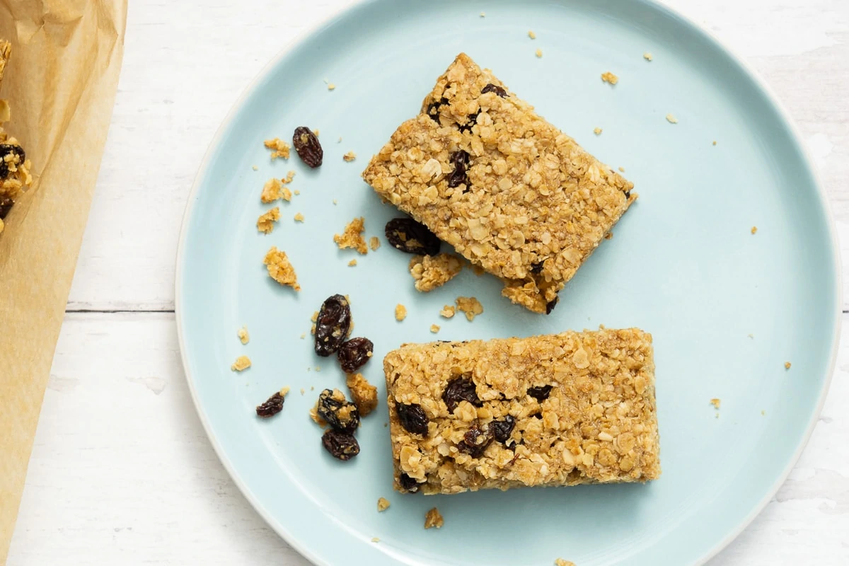 Super Easy Fruity Flapjack Recipe - Scottish Scran