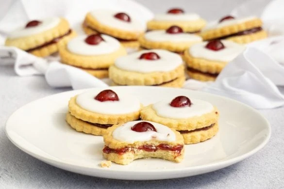 Empire Biscuits Recipe: Classic Scottish Double Biscuits - Scottish Scran