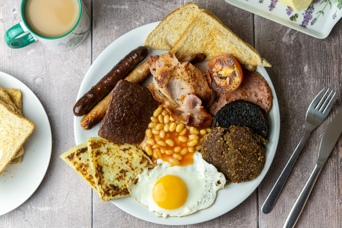 What is a Full Scottish Breakfast? And How to Make The Best One ...