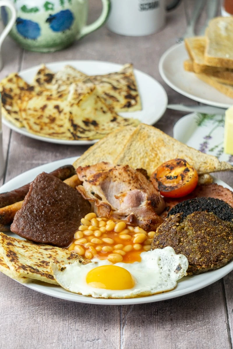 What is a Full Scottish Breakfast? And How to Make The Best One ...