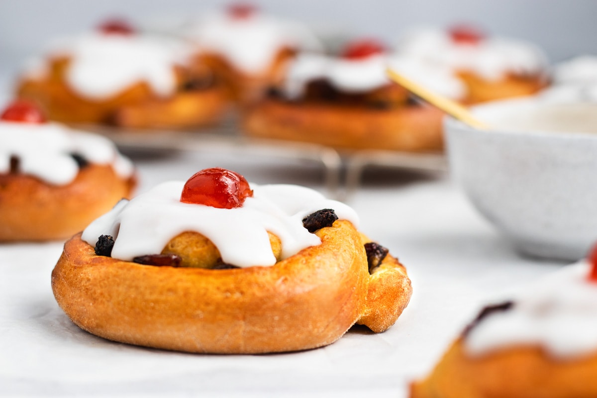 Homemade Belgian Buns Recipe - Scottish Scran