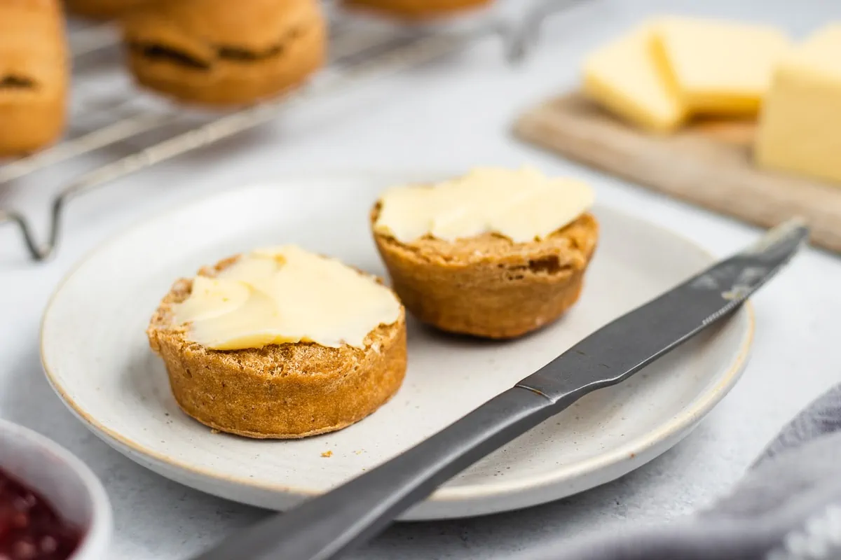 Delicious Treacle Scones Recipe - Scottish Scran