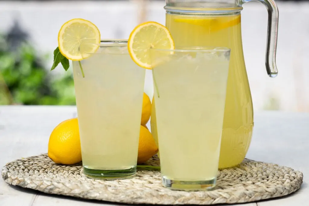 Easy Lemon Cordial Recipe - Scottish Scran