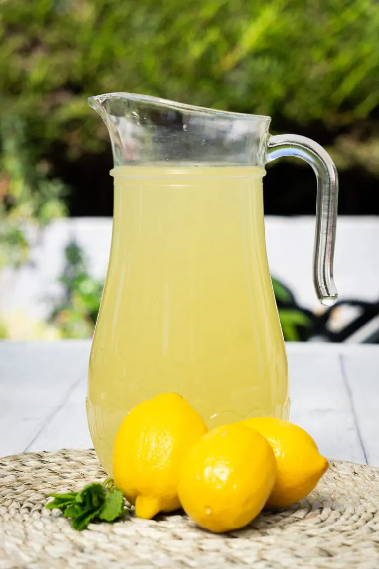 Easy Lemon Cordial Recipe - Scottish Scran