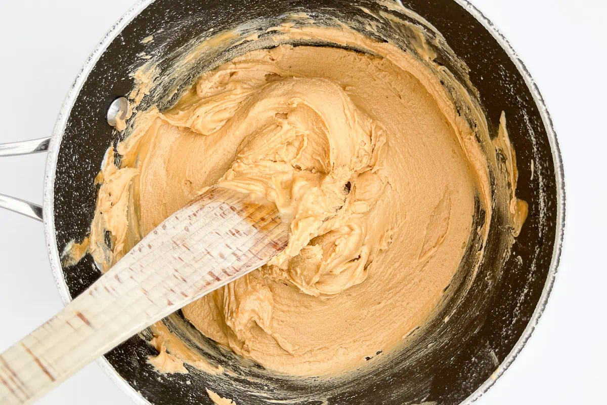 The Easiest Biscoff Rocky Road Recipe - Scottish Scran