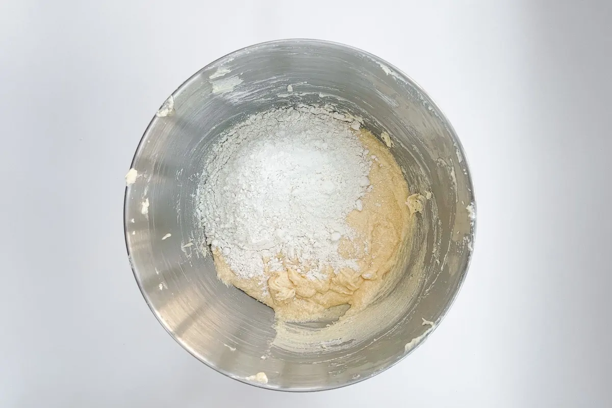 Classic Jam and Coconut Sponge Cake Recipe - Scottish Scran