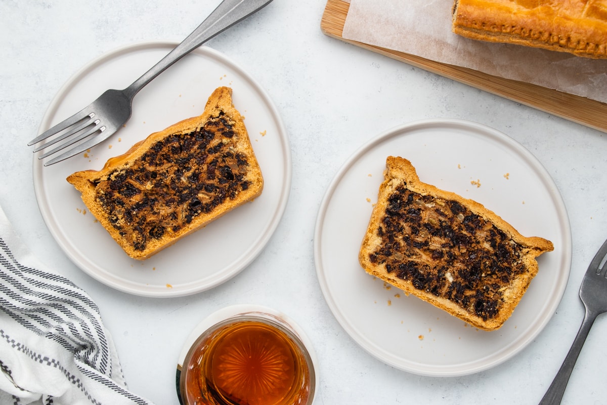 Traditional Scottish Black Bun Recipe - Scottish Scran