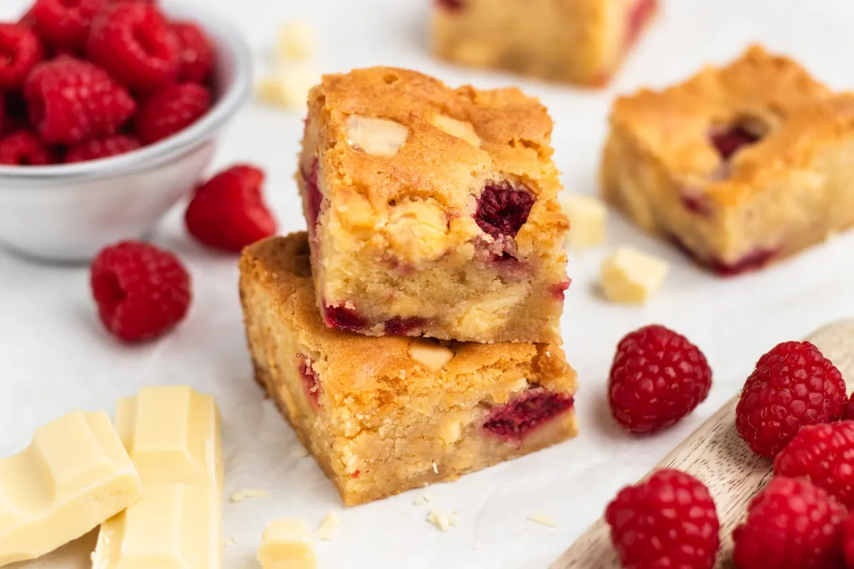 Easy White Chocolate and Raspberry Blondies - Scottish Scran