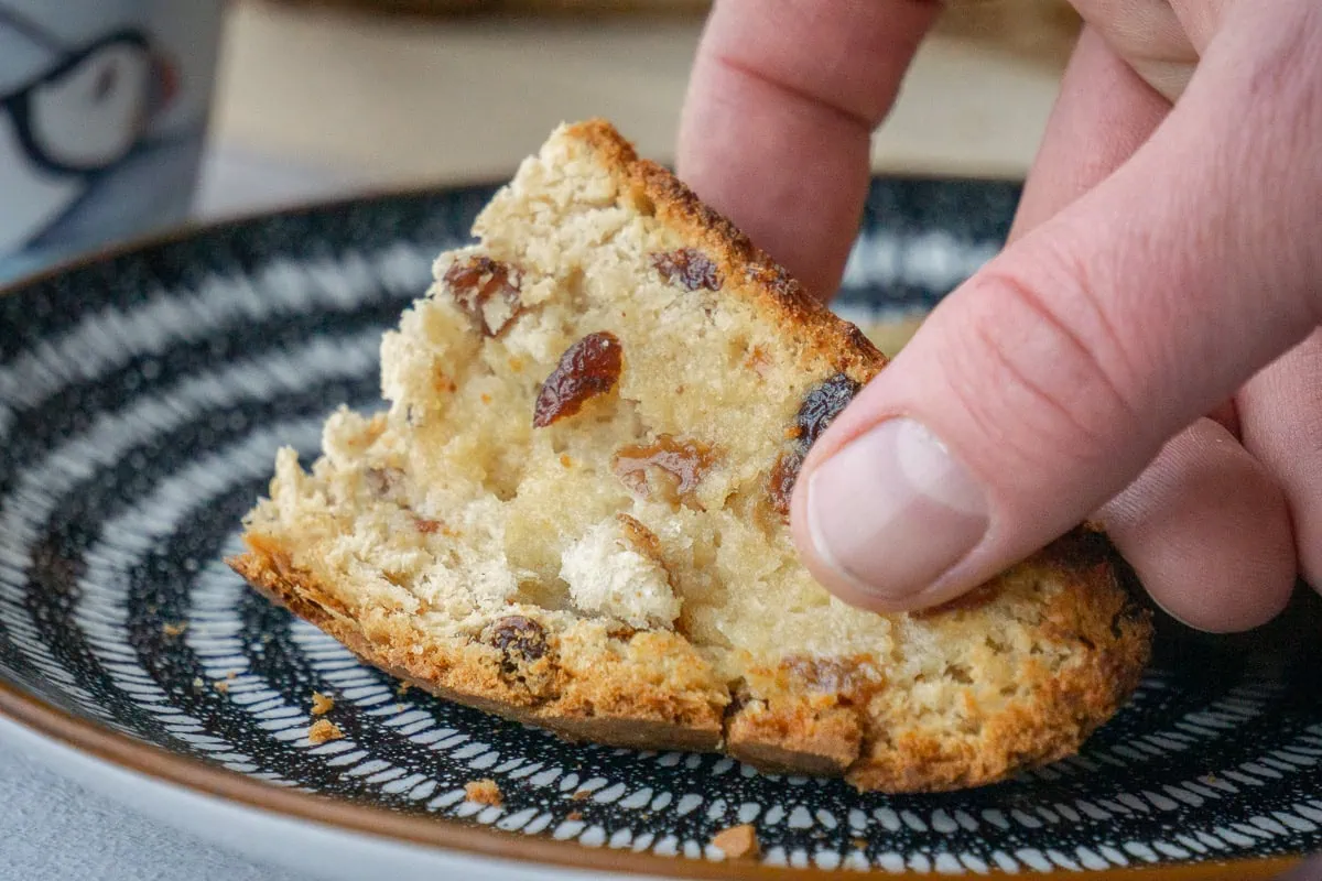 Easy Selkirk Bannock Recipe - Scottish Scran