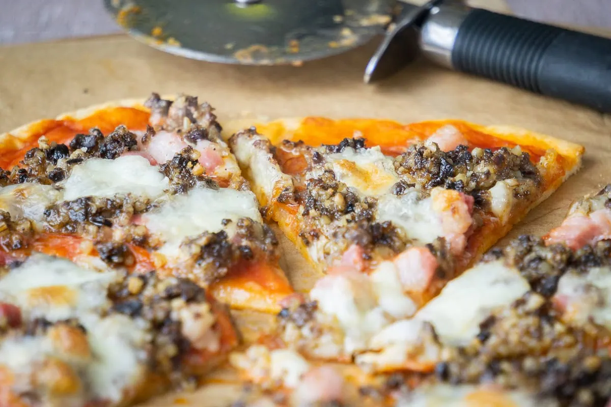The Best Haggis Pizza - Scottish Scran