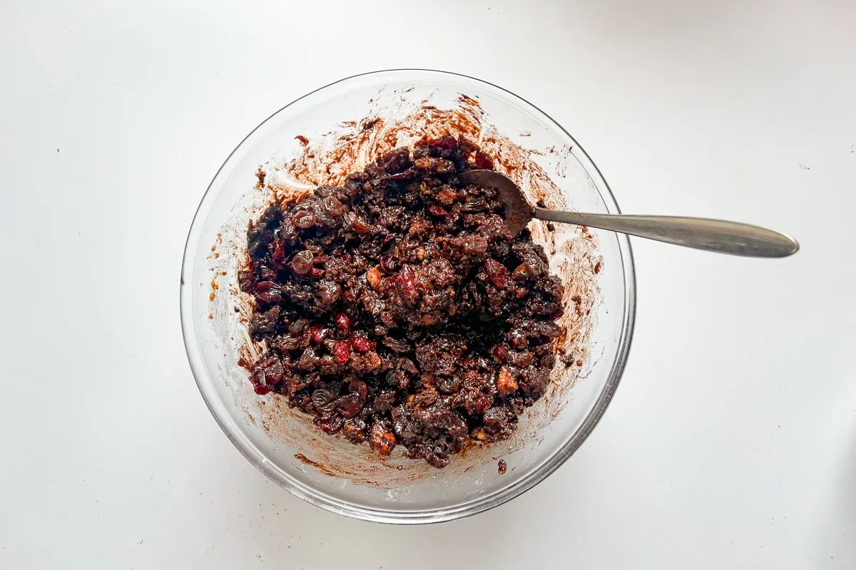 Simple Christmas Tiffin Recipe - Scottish Scran