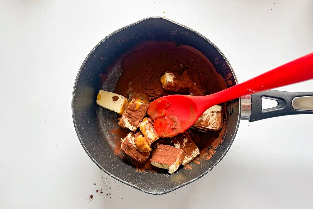 Simple Christmas Tiffin Recipe - Scottish Scran