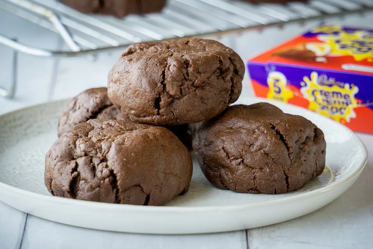 Double Chocolate Creme Egg Cookies - Scottish Scran
